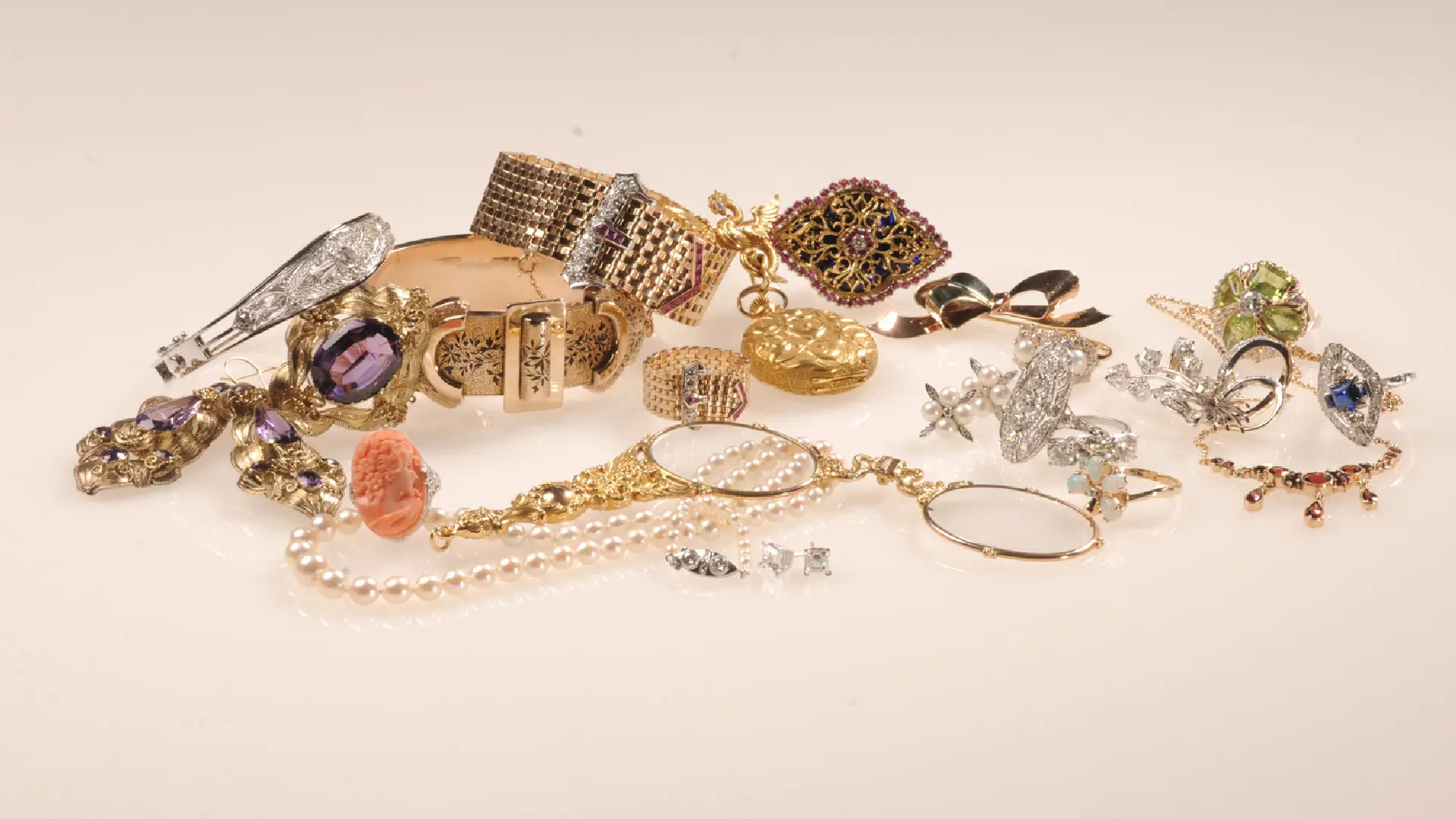 Elevate Your Store with Vintage Jewelry Trunk Shows | Mayflower